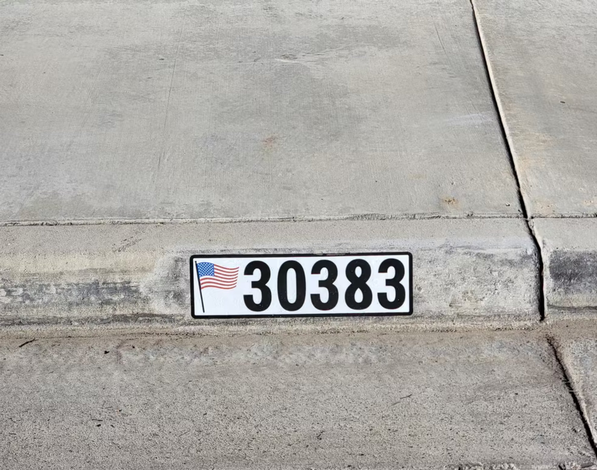 American Flag Curb Number - Digital Curb Number